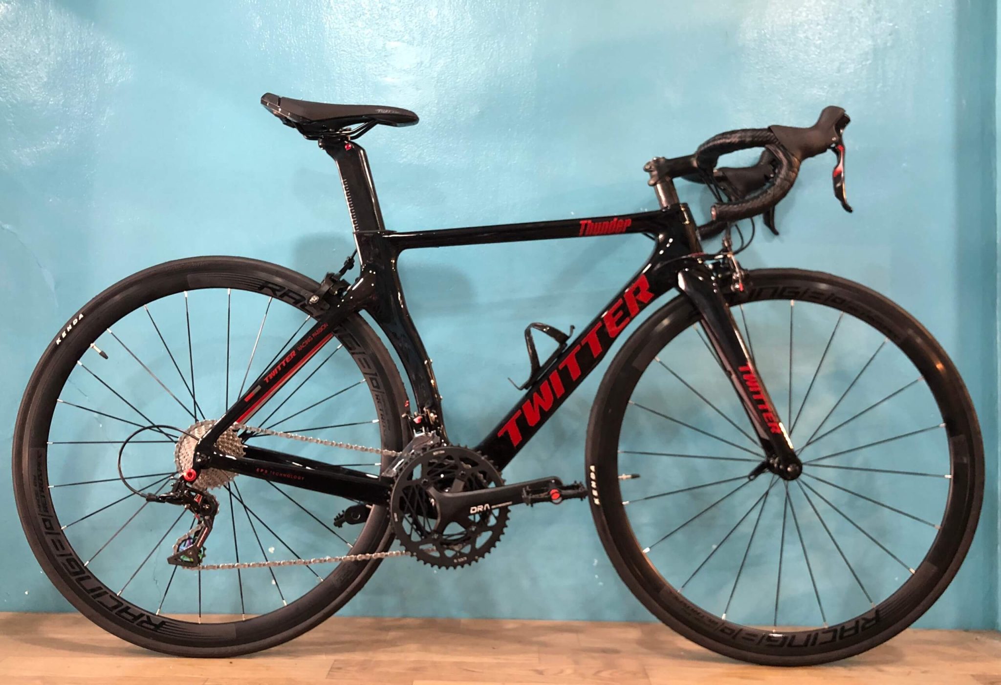 Xe đạp đua Twitter Thunder Plus R2000 2021