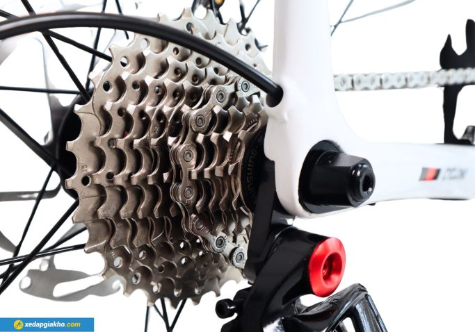 Xe Đạp Đua Twitter Cyclone 2024 - Khung Carbon | Retrospec